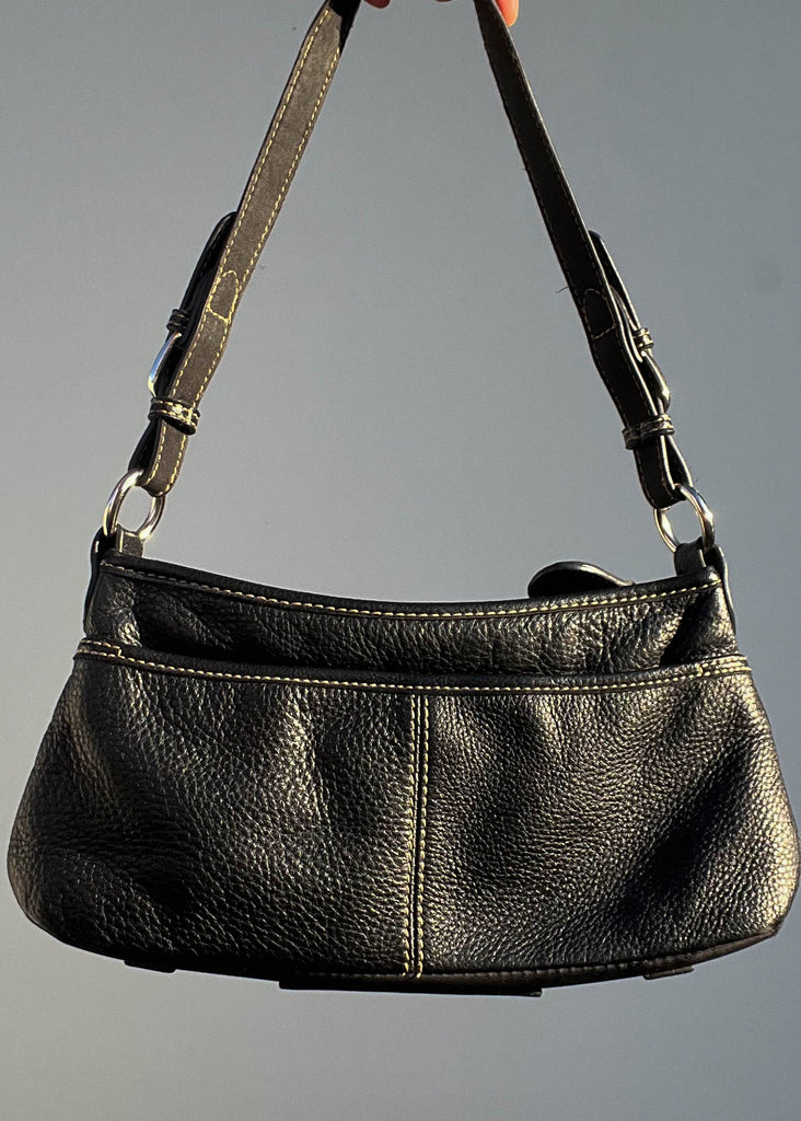 Classic Y2k Black Purse – Retro and Groovy