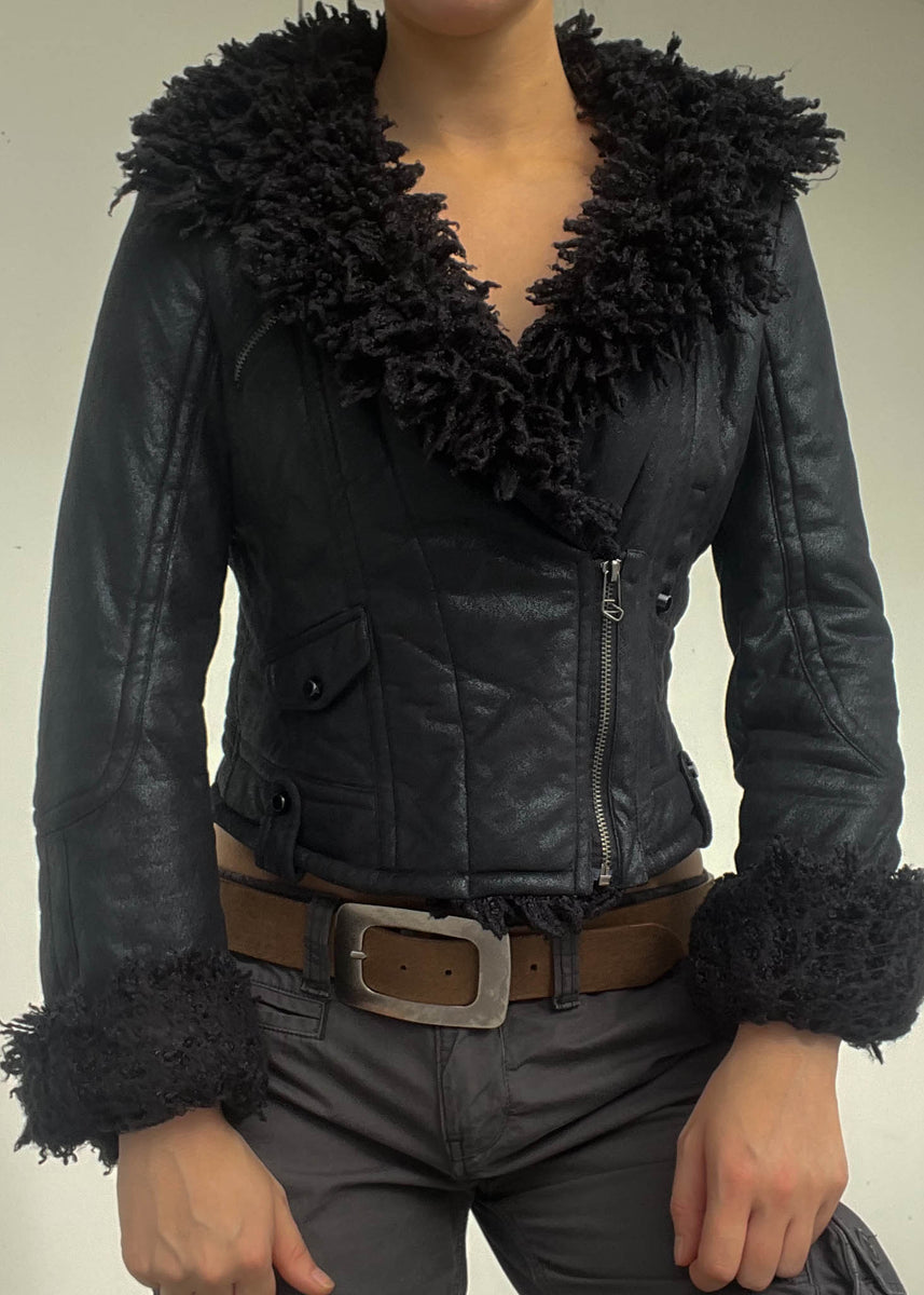 Y2k Black Fuzzy Trim Jacket (S) – Retro and Groovy