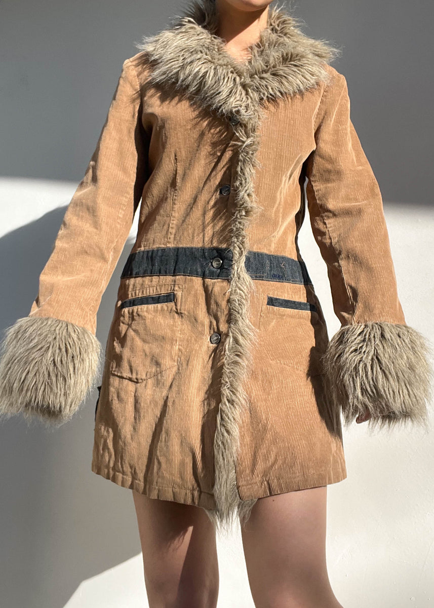 2000's Fur Trim Corduroy Jacket (M) – Retro and Groovy